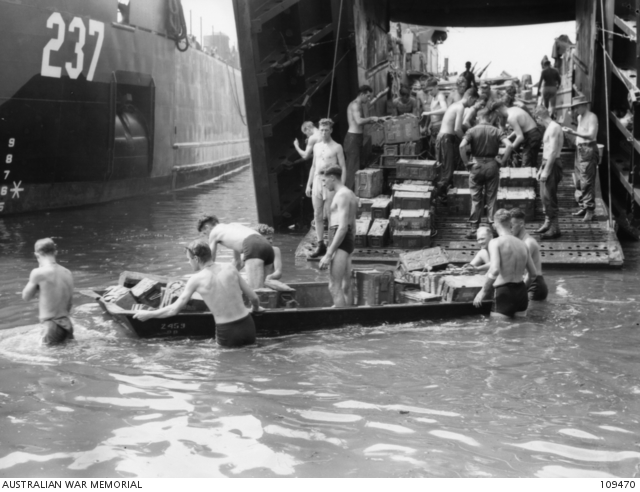 BROOKETON, NORTH BORNEO. 11 JUNE 1945. MEMBERS OF 20 INFANTRY BRIGADE ...