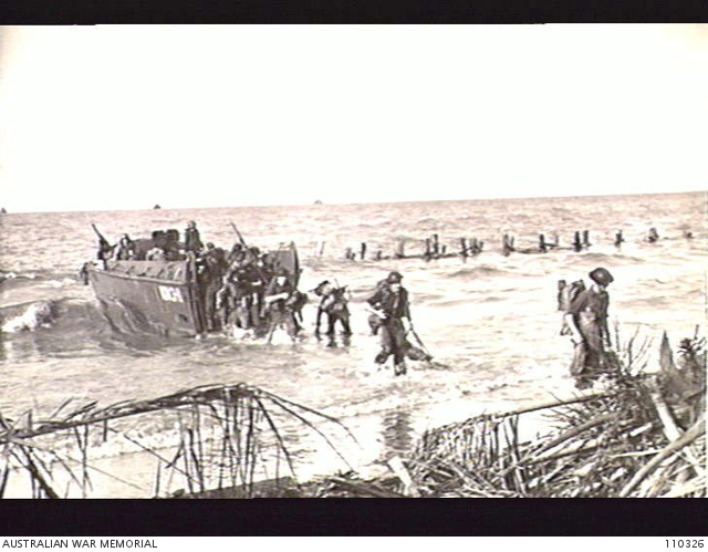 BALIKPAPAN, BORNEO. 1 JULY 1945. MEMBERS O 2/10 INFANTRY BATTALION ...