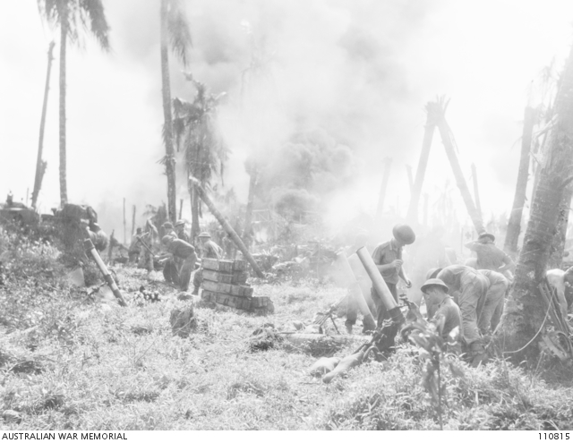 BALIKPAPAN, BORNEO. 1 JULY 1945. MORTAR CREWS OF 2/2 TANK ATTACK ...