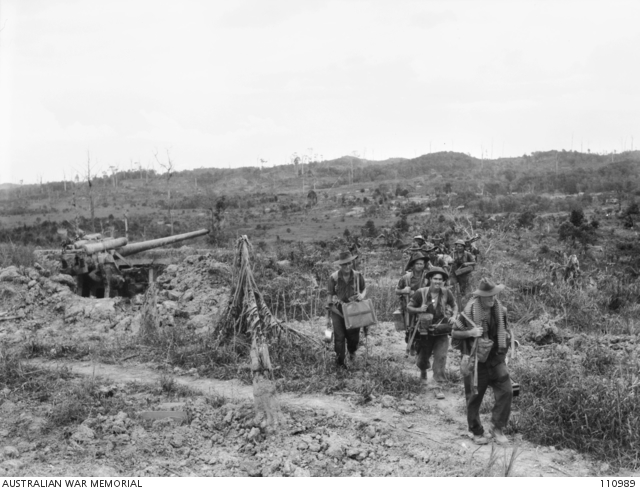 BALIKPAPAN, BORNEO. 9 JULY 1945. MEMBERS OF HEADQUARTERS COMPANY, 2/33 ...