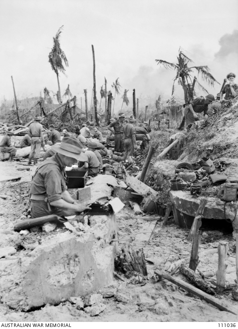 BALIKPAPAN, BORNEO. 1945-07-01. MR RUPERT CHARLETT, OFFICIAL WAR ...