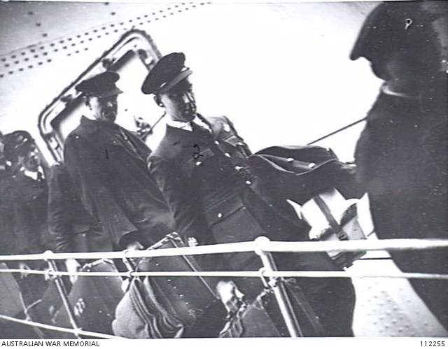 RAAF ex prisoners of war (POWs) disembarking from the British troopship ...