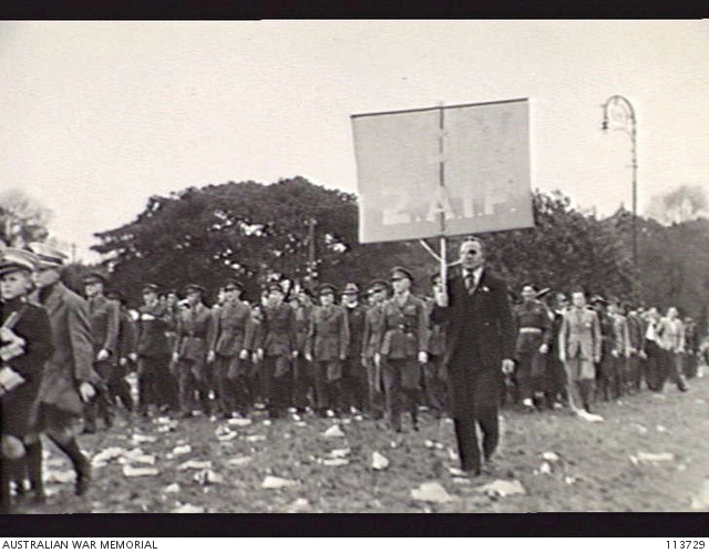 SYDNEY, NSW. 1945-08-16. EX-SERVICE AND SERVICE PERSONNEL OF 6TH ...
