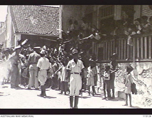 KOEPANG, TIMOR ISLAND. 1945-09-11. MEMBERS OF TIMFORCE LANDED AT ...