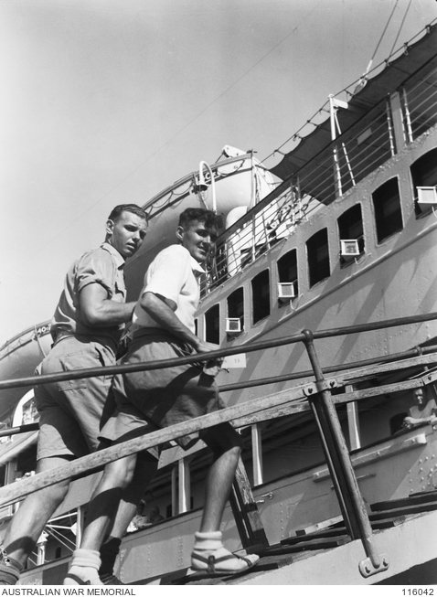 SINGAPORE. 1945-09-13. POWS RELEASED FROM CHANGI PRISON CAMP WERE ...