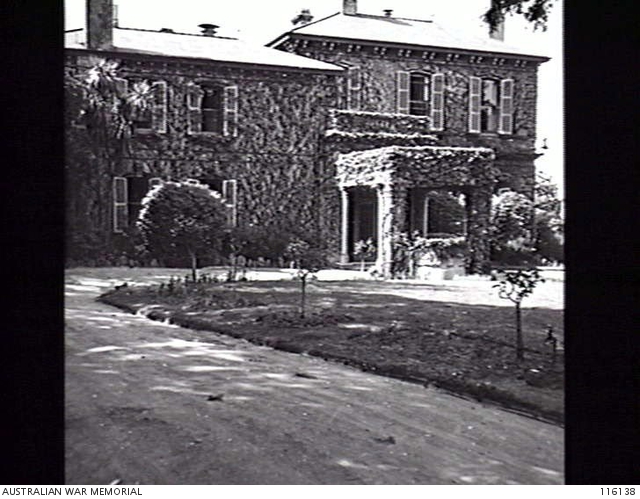 MELBOURNE, VIC. 1945-09-20. PRIVATE HOMES AND BUILDINGS OCCUPIED BY THE ...
