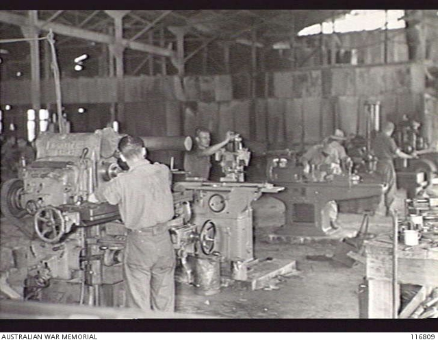 BALIKPAPAN, BORNEO. 1945-09-07. CAPTURED JAPANESE MILLING MACHINE ...