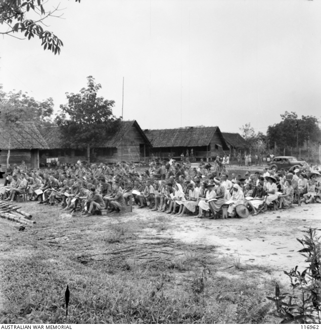 KUCHING, SARAWAK. 1945-09-12. EX-PRISONERS OF WAR AND INTERNEES OF THE ...