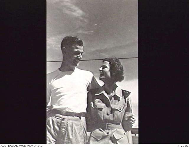 SINGAPORE, STRAITS SETTLEMENTS. 1945-09-11. VX45304 PRIVATE Thomas ...