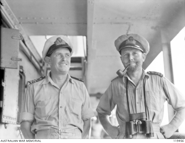 MACASSAR, CELEBES ISLANDS 1945-09-24. OCCUPATION OF MACASSAR BY THE 2 ...