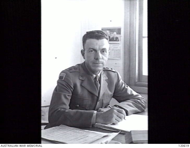 VICTORIA BARRACKS, MELBOURNE, VIC 1945-12. NX167833 LIEUTENANT COLONEL ...