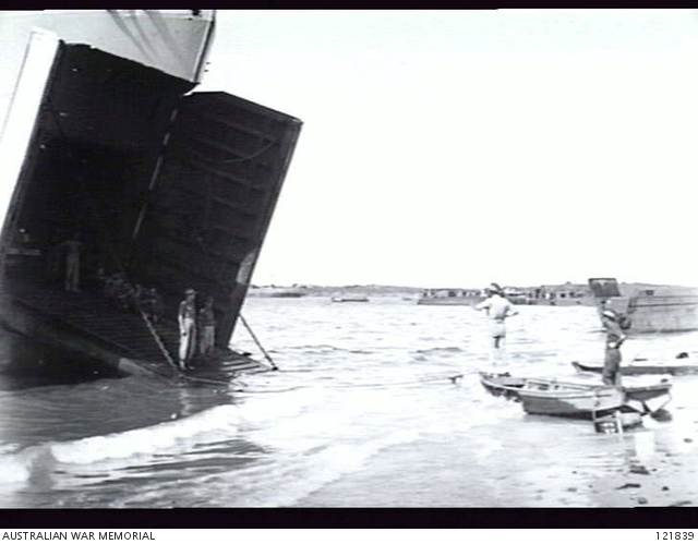 CHICK PONTOON, LABUAN ISLAND, NORTH WEST BORNEO 1945-11-03. BRIGADIER W ...