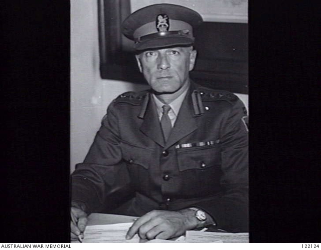 SYDNEY, NSW 1945-10-11. WX42475 COLONEL L. H. LEWINGTON, MOVEMENT ...