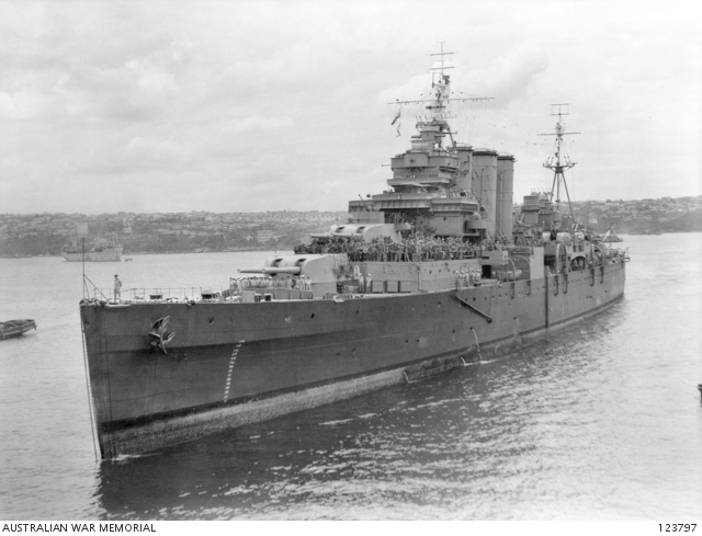 GARDEN ISLAND, SYDNEY, NSW 1945-11-30. HMAS SHROPSHIRE APPROACHING THE ...