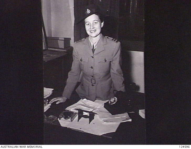 SYDNEY, NSW 1946-01-21. AUSTRALIAN WOMENS' LAND ARMY (AWLA ...