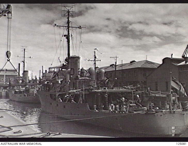 PORT MELBOURNE, VIC. 1946-02-14. THE RAN CORVETTES HMAS COWRA ...