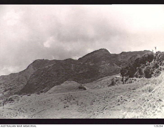 MUNDO PERDIDO MOUNTAINS, PORTUGUESE TIMOR. 1946-01-08. MOUNT MUNDO ...