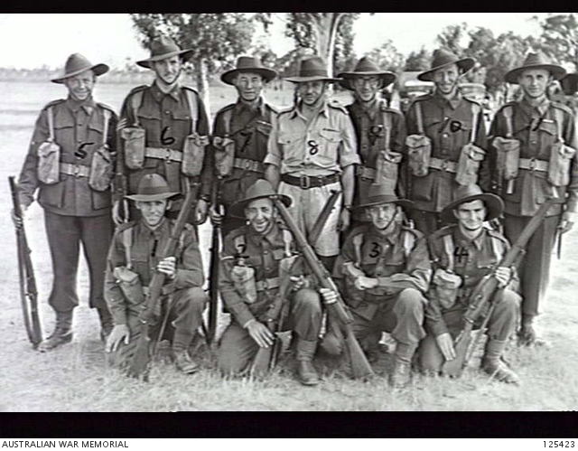 LIVERPOOL, NSW. 1945. A TEAM OF UNIDENTIFIED VOLUNTEER DEFENCE CORPS ...