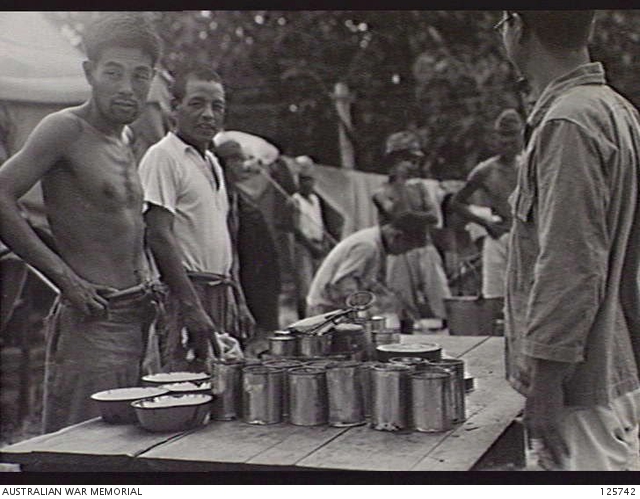KOEPANG, TIMOR. 1946-02-07. SUSPECTED JAPANESE WAR CRIMINALS SETTING ...