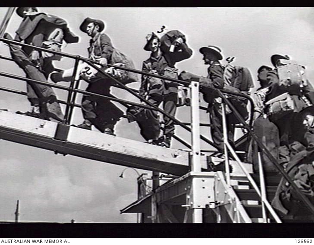 SYDNEY, NSW. 1946-03-29. TROOPS FOR THE BRITISH COMMONWEALTH OCCUPATION ...