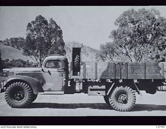 AUSTRALIA. LORRIES, 3-TON G.S. DROPSIDES (AUSTRALIAN). DODGE. LEFT SIDE ...