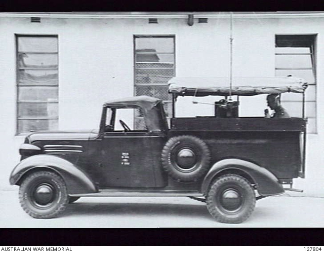 AUSTRALIA. VANS, 15-CWT. BATTERY STAFF WIRELESS (AUSTRALIAN). LEFT SIDE ...