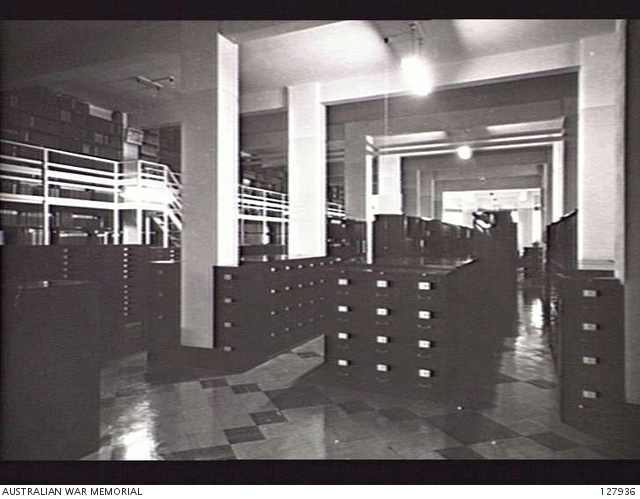 CANBERRA, ACT. 1962-08-12. THE PRINTED RECORDS SECTION OF THE LIBRARY ...
