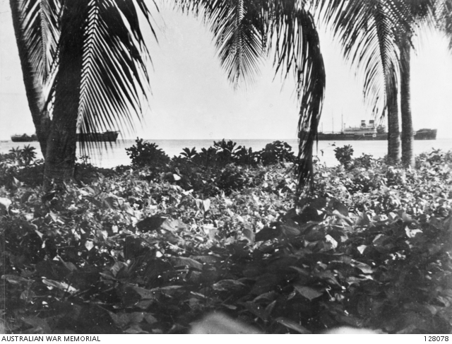 EMIRAU ISLAND, 1940-12-21. THE GERMAN RAIDERS "KOMET" (AS MANYO MARU ...