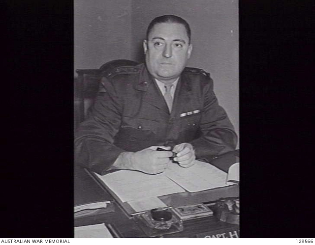 CAMPERDOWN, NSW. 1946-05-23. PORTRAIT OF N102817 CAPTAIN H. W. HOLLIS ...