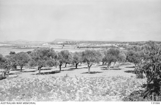 RETIMO (RETHYMNON), CRETE. 1945-06-16. LOOKING TOWARDS REFUGE POINT ...