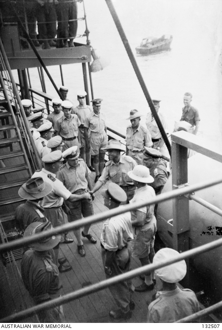 LIEUTENANT GENERAL SIR LESLIE MORSHEAD, GENERAL OFFICER COMMANDING 1 ...
