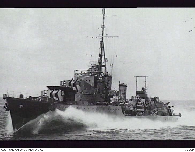 AN AUSTRALIAN BUILT TRIBAL CLASS DESTROYER AT SPEED. | Australian War ...