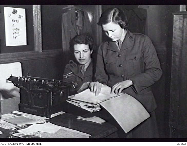 MELBOURNE, VIC. 1942-06-06. AUSTRALIAN WOMEN'S ARMY SERVICE (AWAS ...