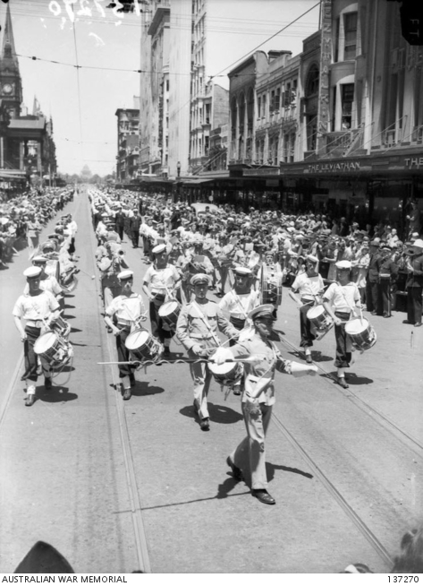 MELBOURNE, VIC. 1942-12-09. MEMBERS OF THE ROYAL AUSTRALIAN NAVY BAND ...