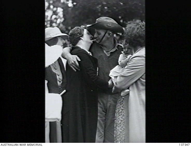 MELBOURNE, VIC. 1942-12-11. DRIVER V. DREW, (Probably VX67396 Victor ...