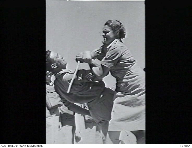 VIC. 1943-01-08. AN AUSTRALIAN WOMEN'S ARMY SERVICE (AWAS) SERGEANT ...