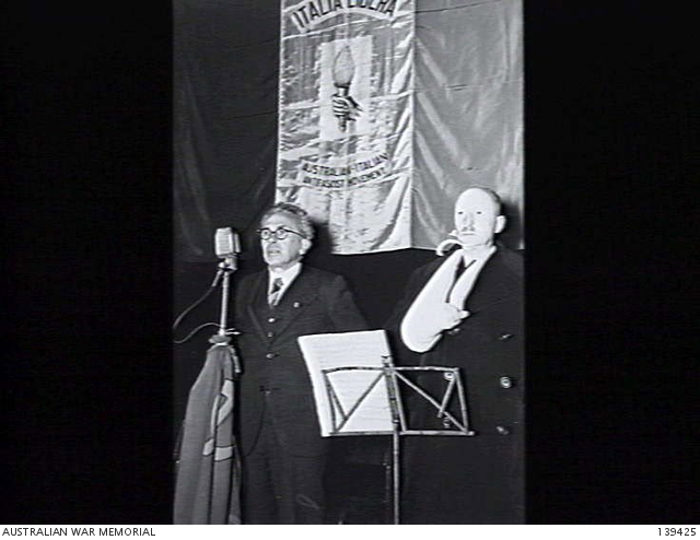 MELBOURNE, VIC. 1943-08-08. SPEAKERS SPEAKING AT AN AUSTRALIAN-ITALIAN ...