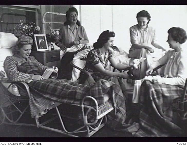 HEIDELBERG, VIC. 1943-11-20. SERVICEWOMEN PATIENTS IN THE 115TH ...