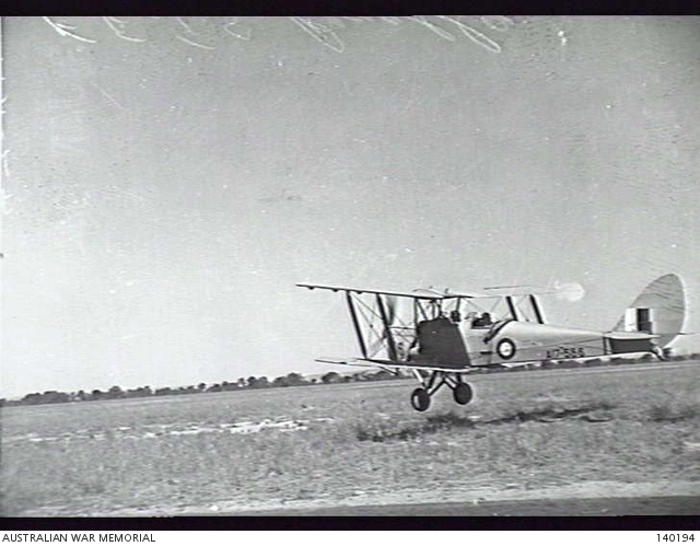 MELBOURNE, VIC. 1944-01-04. A TRAINEE PILOT OF THE RAAF ELEMENTARY ...