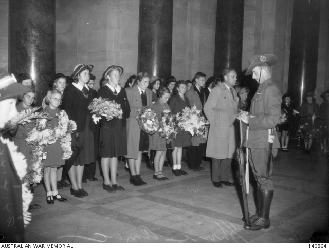Melbourne, Vic. 1944-04-24. School children in the Shrine of ...