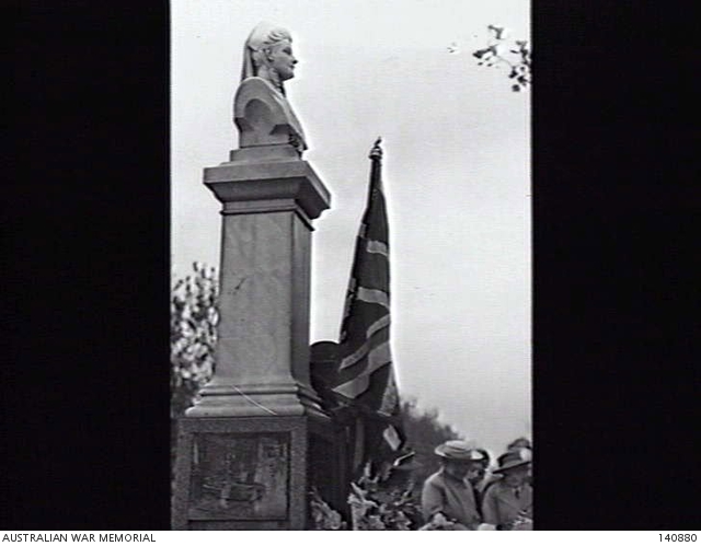 Melbourne, Vic. 1944-04-25. The Edith Cavell Memorial, where Her ...