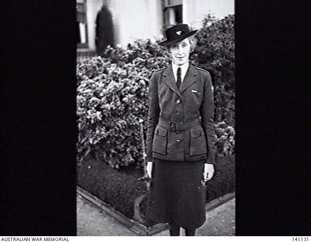 Melbourne, Vic. 1944-05-09. Mrs Arthur Grenfell, OBE, who is visiting ...