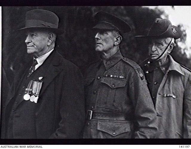 Melbourne, Vic. 1944-05-20. Be-medalled veterans of the Boer War who ...