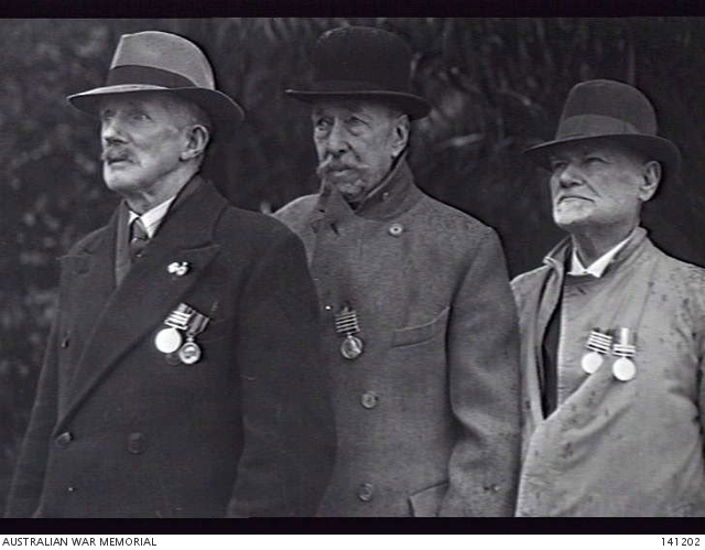 Melbourne, Vic. 1944-05-20. Be-medalled veterans of the Boer War who ...