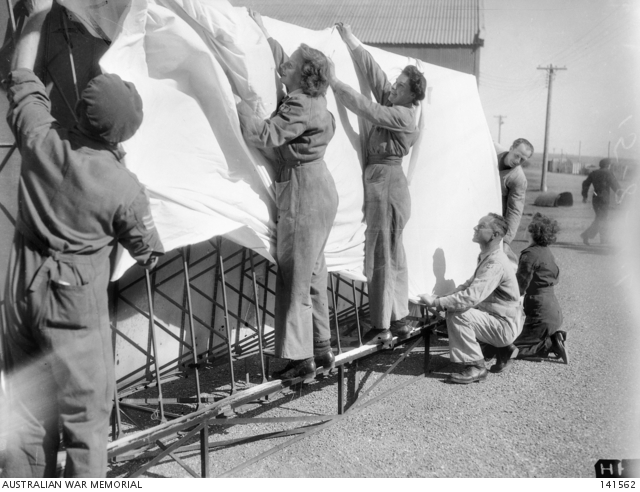Lake Boga, Vic. 1944-08-15. Women's Auxiliary Australian Air Force ...