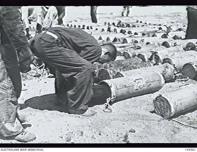Kaigoshi, Kurahashi Shima, Japan. 1948-07-01. Japanese labourers ...