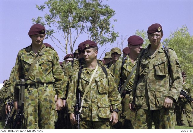 Palmerston, NT. 20 September 1999. Soldiers of 3rd Battalion (Parachute ...