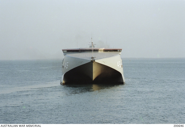 Darwin, NT. 20 September 1999. A view of the bow of HMAS Jervis Bay (45 ...