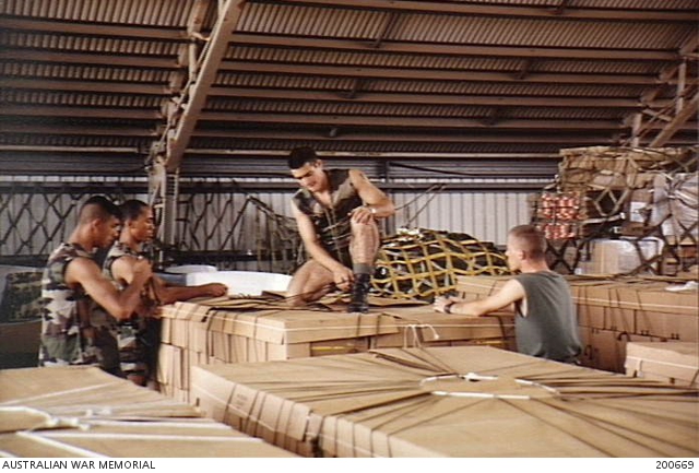 Darwin, NT. 23 September 1999. French troops preparing pallets of ...