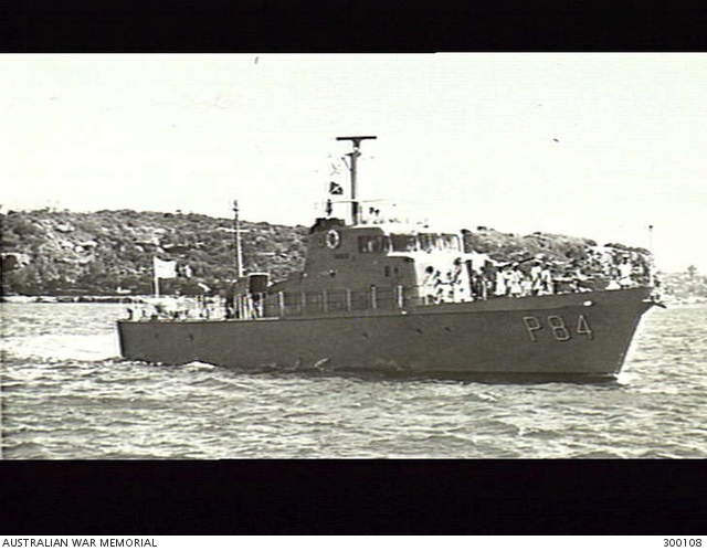 SYDNEY. 1967-12-21. STARBOARD BOW VIEW OF THE PATROL BOAT HMAS AITAPE ...